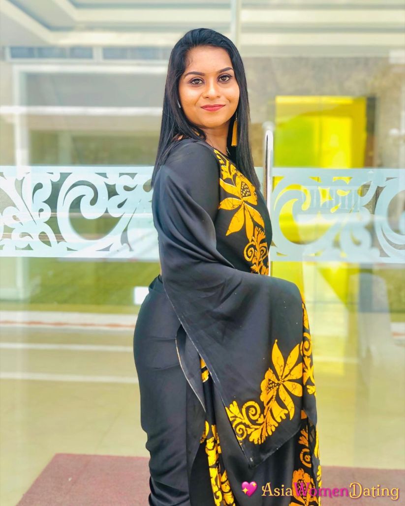 Sri Lankan Women What Makes Them The Best Wives