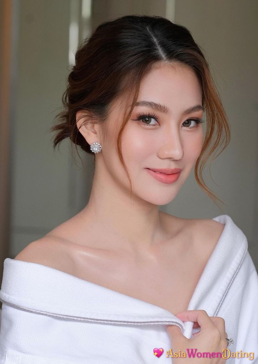 Beautiful Thai Women: What Makes Them the Best Wives?